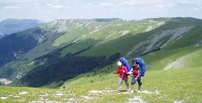 Katun Reserve Ruslling svojich vlastných sprievodcov