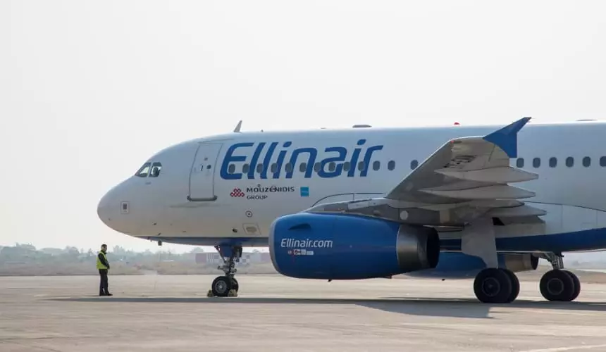 Gohiriodd yr Airline Ellinair ddechrau teithiau hedfan o Moscow i gyrchfannau Gwlad Groeg