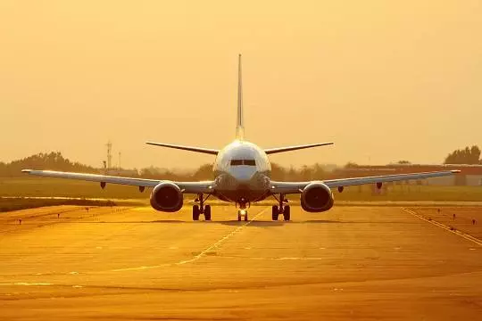 Pensionên ji Rûsyayê li ser balafirê rêzek stendin