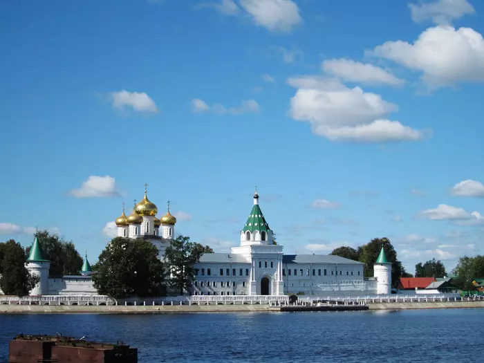 Ang IPATIEV monasteryo sa Holy Trinity, Kostroma, Russia, Europe