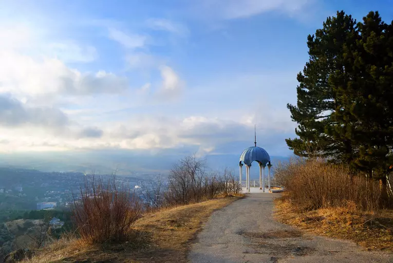 Macbudka hawada, derska Park, Kislovodsk, Territory Stavropol, Russia, Yurub