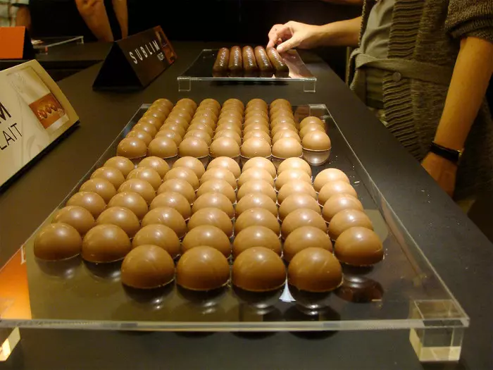 Chocolatelọ ọrụ Chocolate na Brock, Switzerland, Europe