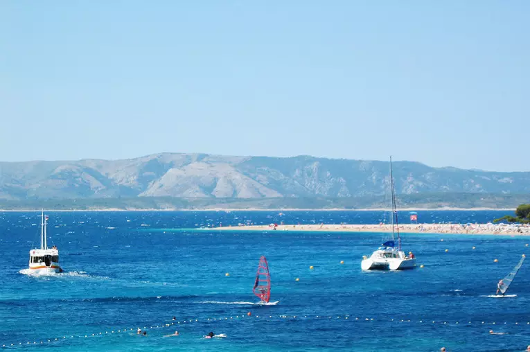 Zlatsie Rat Beach, Split, Kroatio, Eŭropo