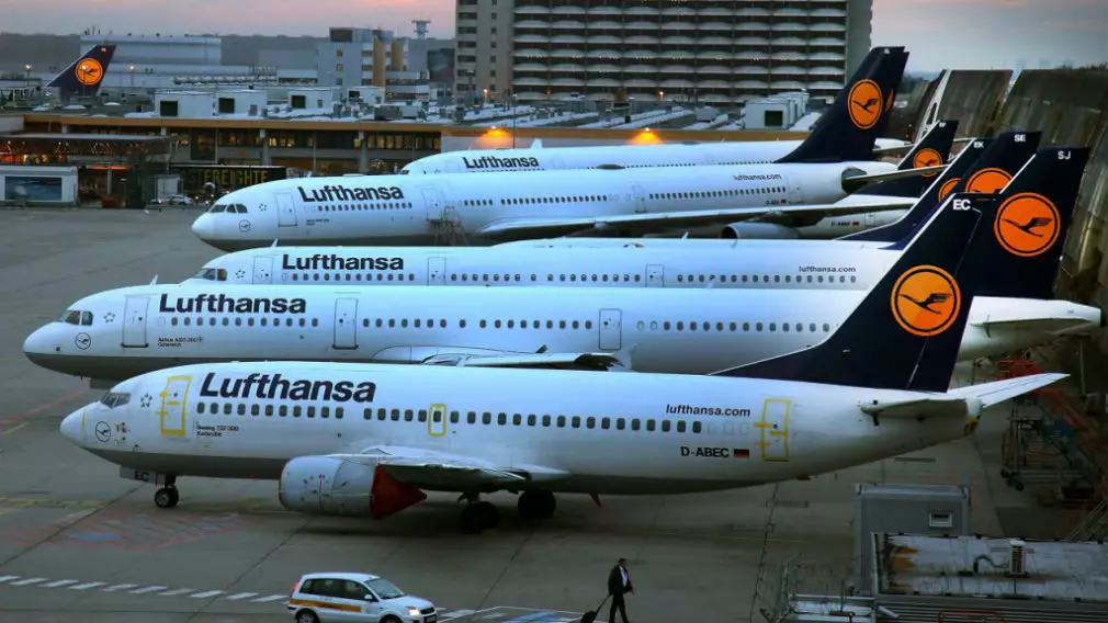 Lufthansa ຈະຍົກເລີກການບິນລະຫວ່າງມອດໂກ, Munich ແລະ Frankfurt ຈາກວັນທີ 13 ມີນາ