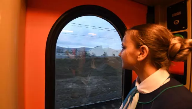 Rongid Krimmis peatub Arzama Stationis reisijate taotlusel