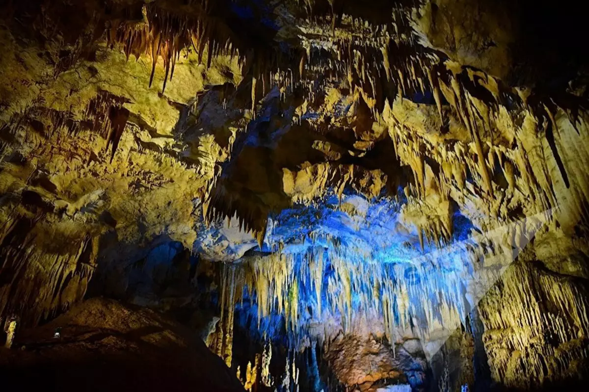 Tourists in Georgia prefer the cave Prometheus