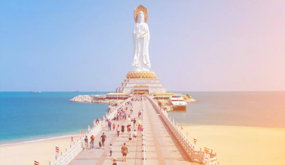 Tours uit-jou sou Hainan yo vann pou 21 mil rubles.