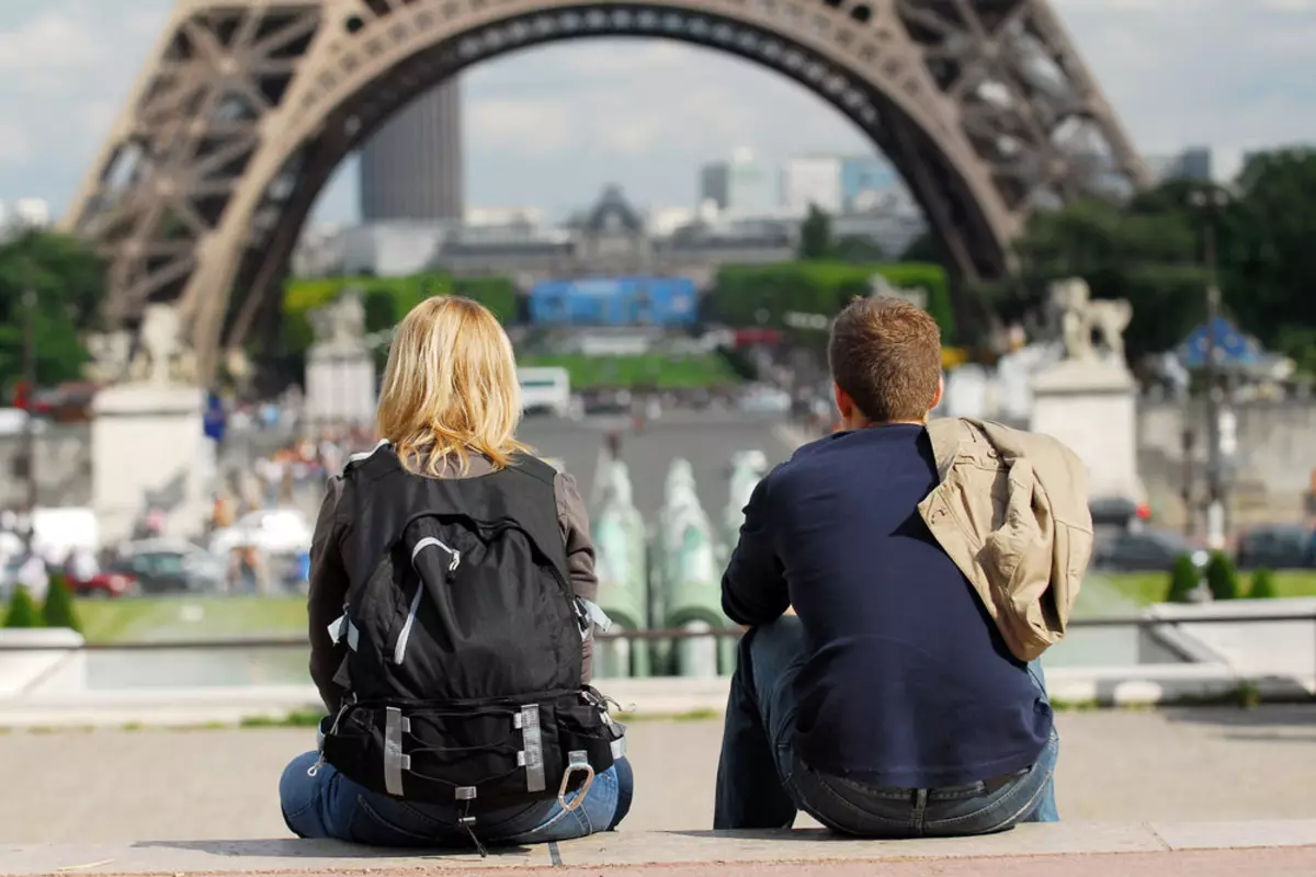 Kāpēc tūristi neapmierina Parīzi