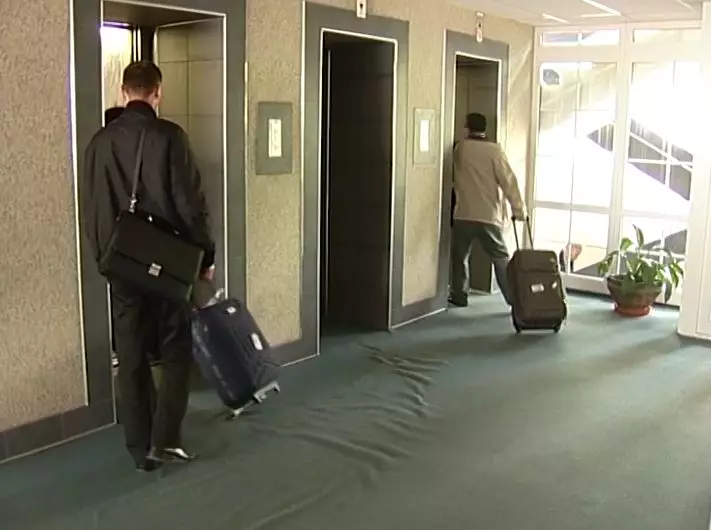 Gipasidan-an sa Kaliningrad Hotel ang pagsira sa pagkawala sa mga pasaporte sa Security