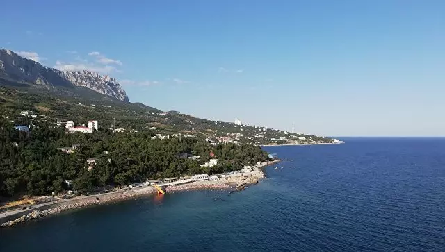 Términos de trabajo: hasta donde las playas de Yalta estén listas para la temporada.