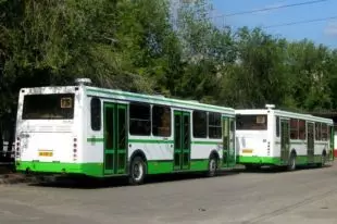 Os ônibus de Chelyabinsk vão menos