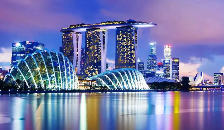 Panzdeh roj li Singapore û Bali 40 hezar rubles.