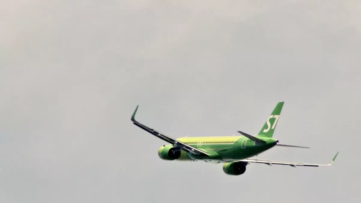 Lumipad pa: S7 Airlines ay tataas ang bilang ng mga flight sa ruta Novosibirsk - Alma-ata