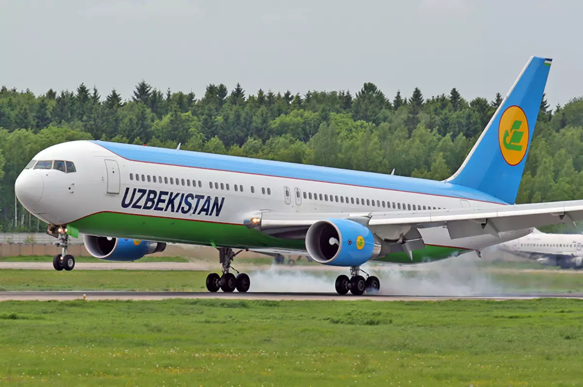 Uzbekiston Hoovo Yollari به عنوان خطوط هوایی دقیق ترین شناخته شده است 379815_1