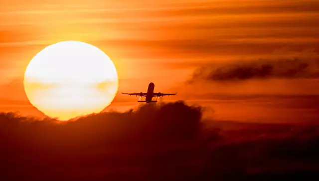 ロトゥール主義は、3つの航空会社のチャータープログラムを減らすことを報告しました