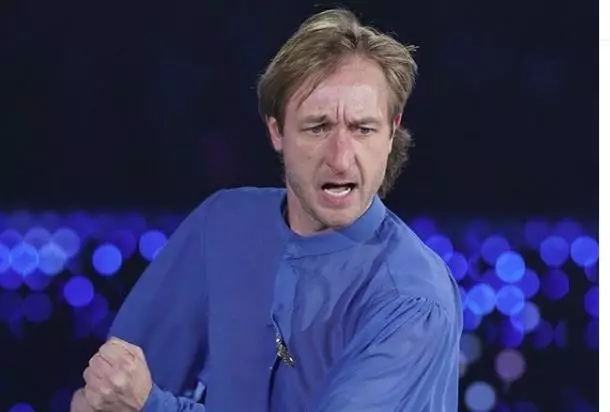 Fe wnaeth Plushenko yrru ar 