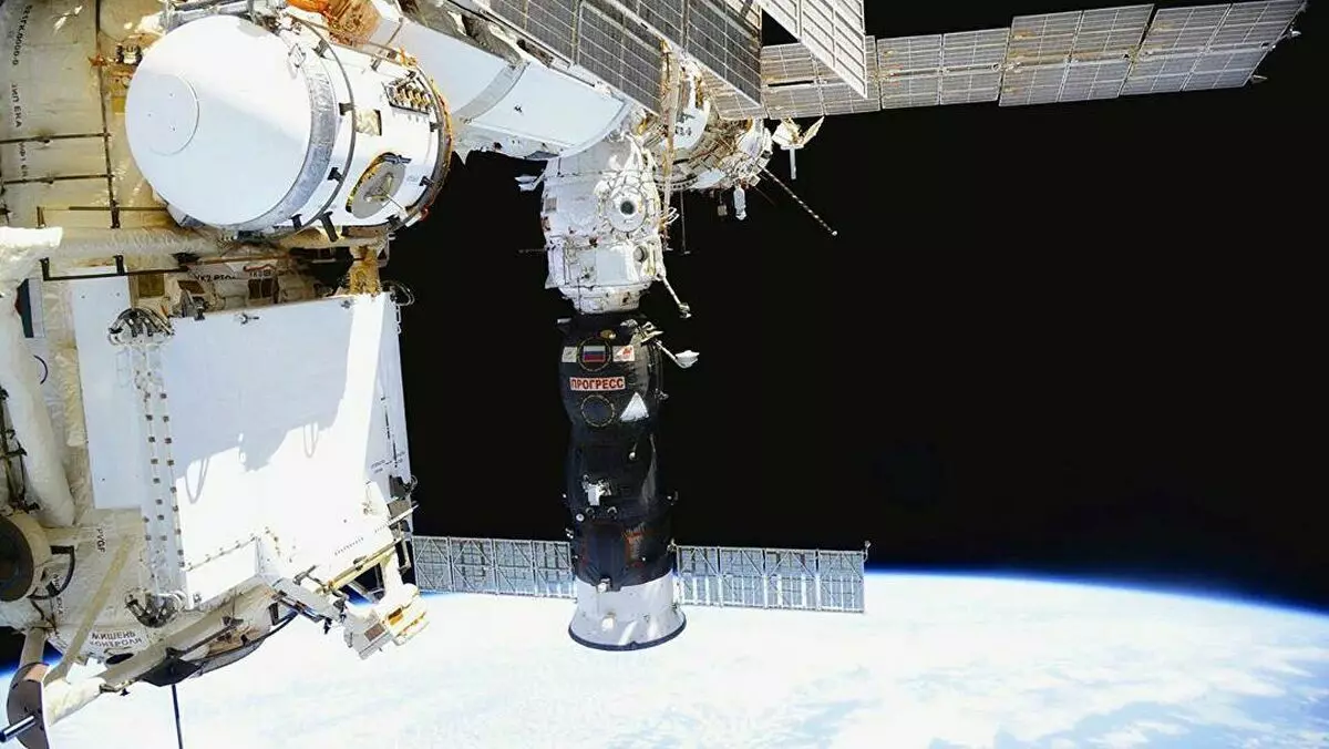 Cosmonauta wyjaśnił źródło wycieku powietrza na ISS - Portal / News