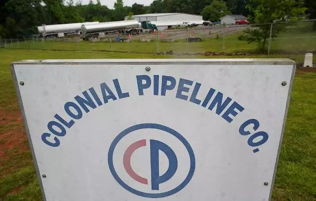 Зламали Colonial Pipeline хакери отримали $ 90 млн