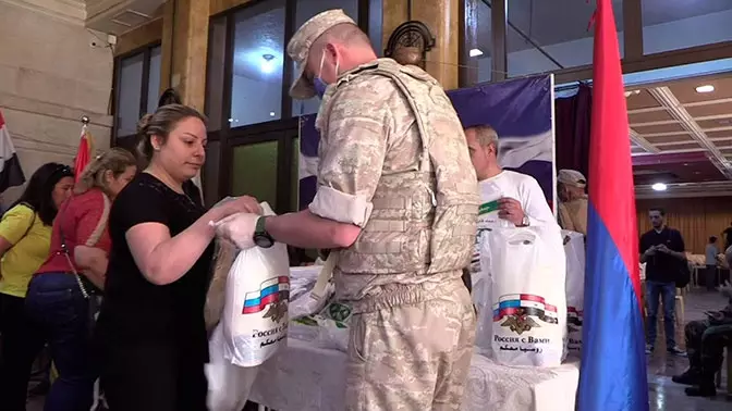 "Благодарение на рускиот народ": воените CPPVs донесоа уште една серија гулаб во Алепо - портал / вести