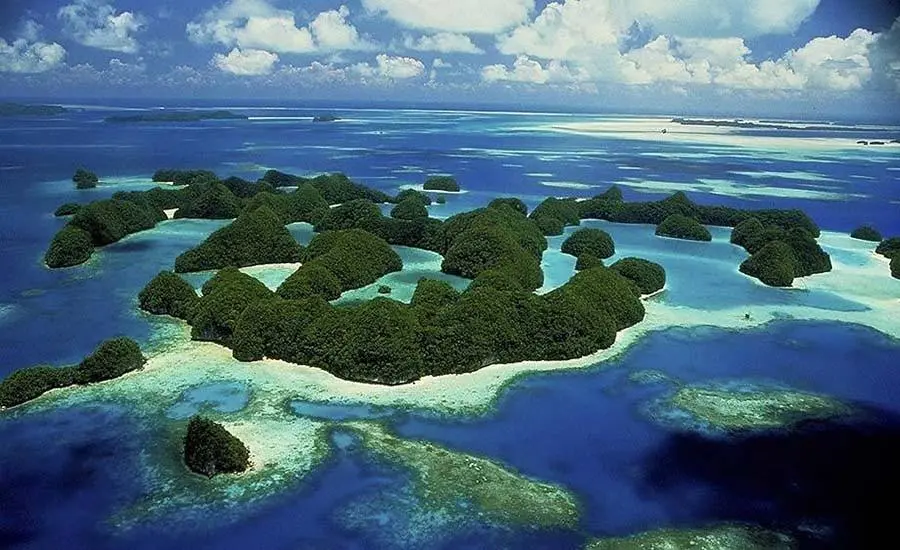 Uberørt skønhed af afsondrede øer