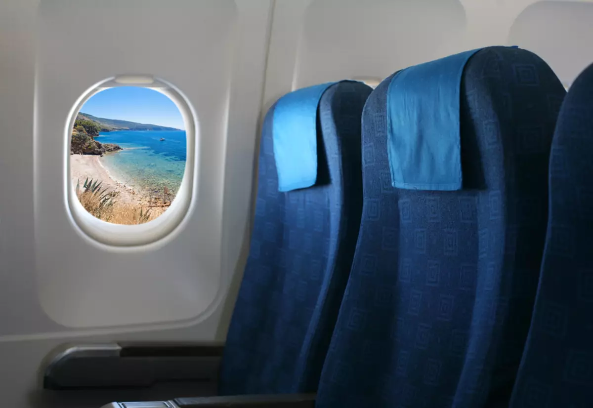Prečo stoličky a okná v lietadlách sa nezhodujú